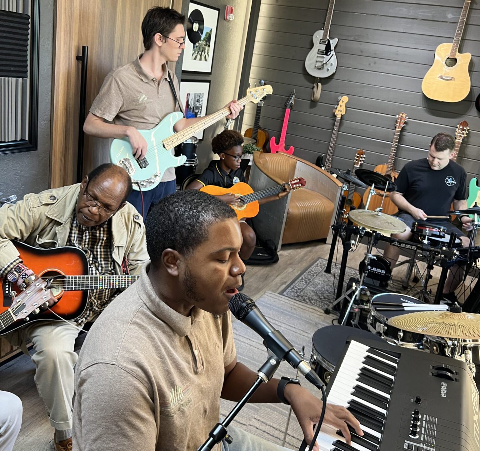 Band & Music Production – House Of Music